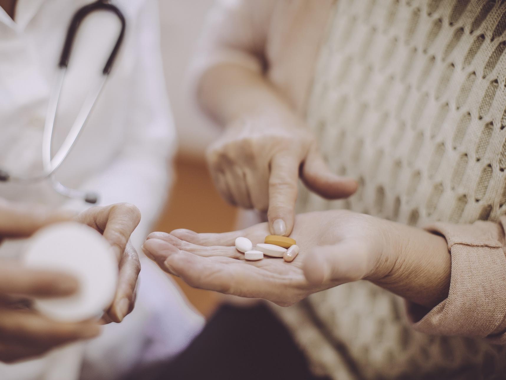 Geriatric Assessment Reduces Cancer Treatment Side Effects - NCI